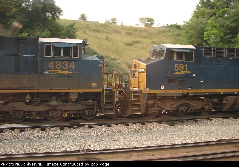CSX 4834 and 591